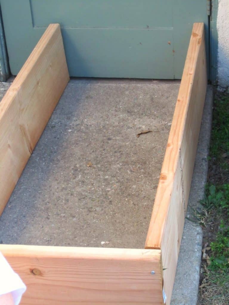 How to Build a Garden Box That is Perfect for Raised Garden Beds
